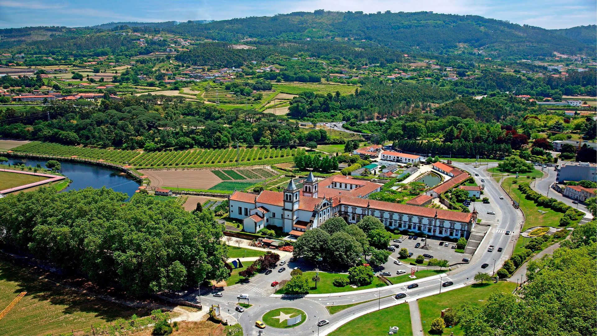 Rejser til Santo Tirso | Book ferie nu på Escapeaway.dk